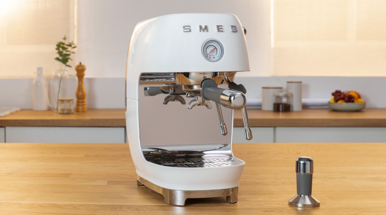 Machine à café Expresso vintage Blanc Années 50 ECF03WHEU