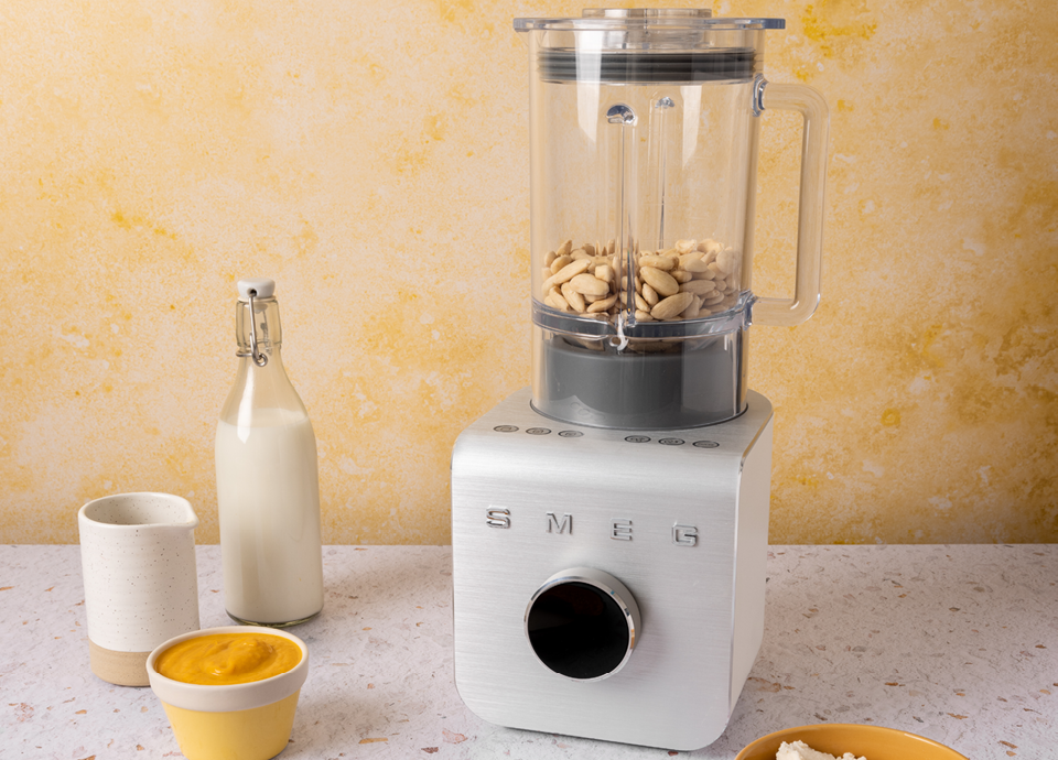 smeg-blender-blanc-esthetique-collezione-blc01whmeu