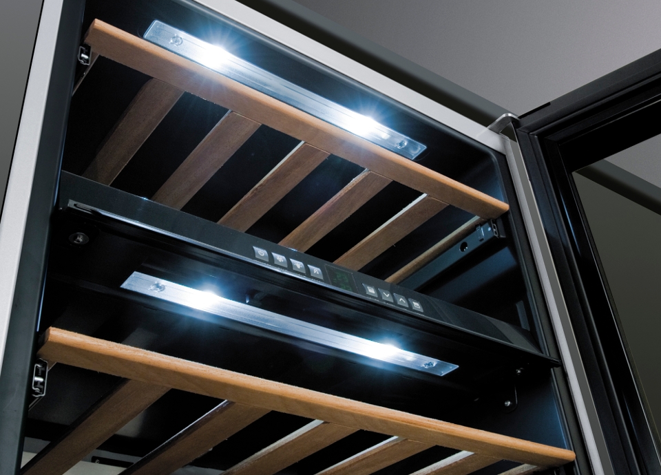 Cave à vin Encastrable Noir CVI638RN3