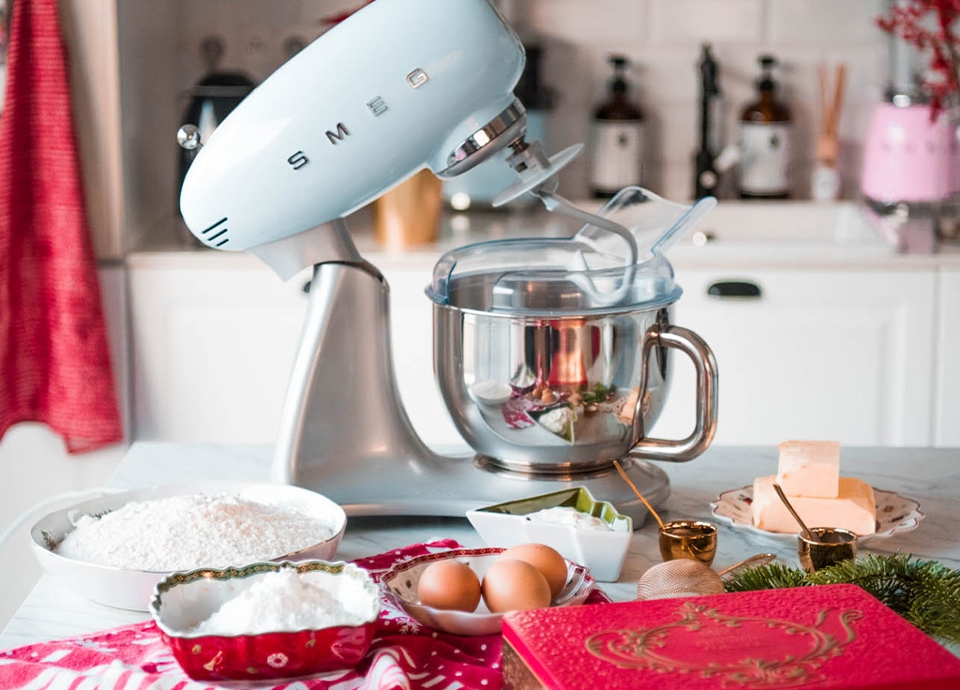 LES ROBOTS SUR SOCLE SMEG : La créativité sans limite ! | SMEG France