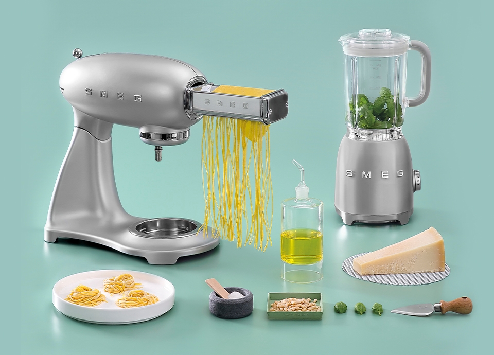 LES ROBOTS SUR SOCLE SMEG : La créativité sans limite ! | SMEG France