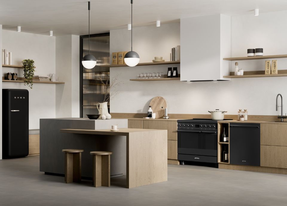 Smeg | Nu introducerer vi den nye Matte Black-finish - Us by You