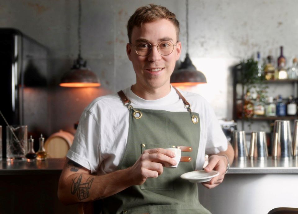 Smeg | En perfekt Espresso Martini med dryckesexperten David Kringlund ...