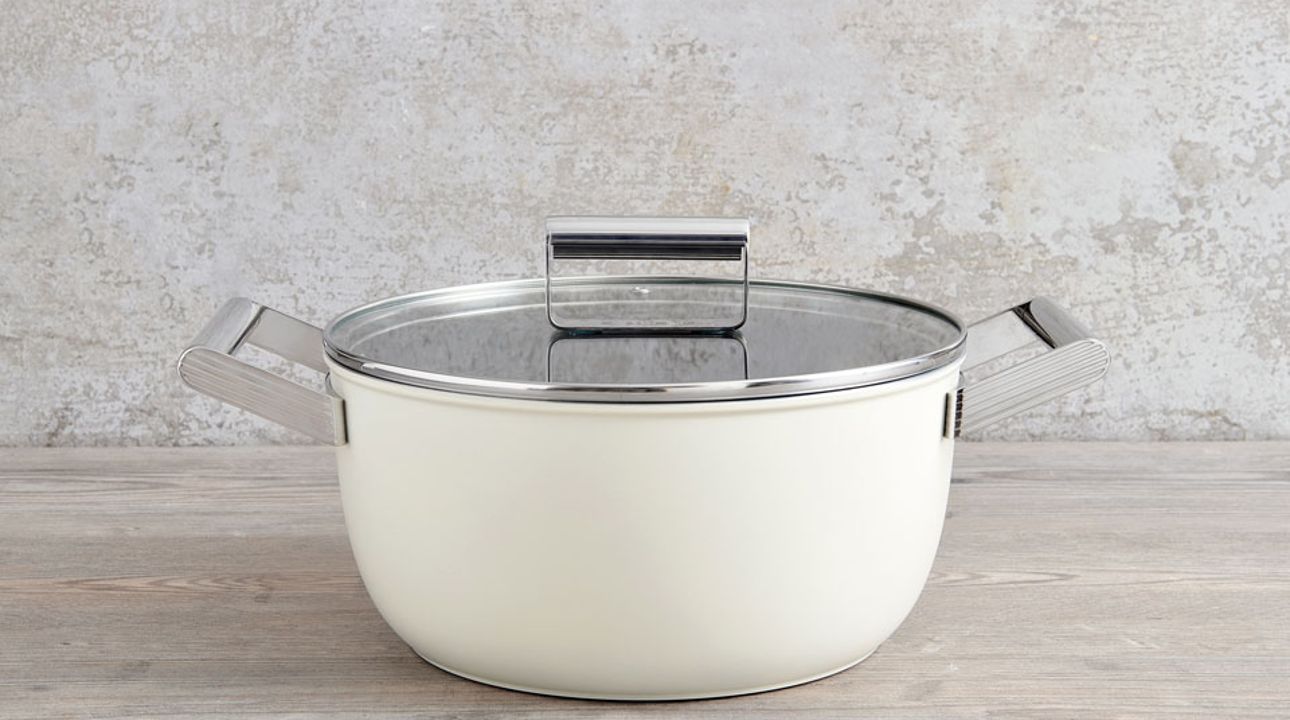 Cooking Has Never Looked so Good | Smeg Cookware Collection | Smeg ...