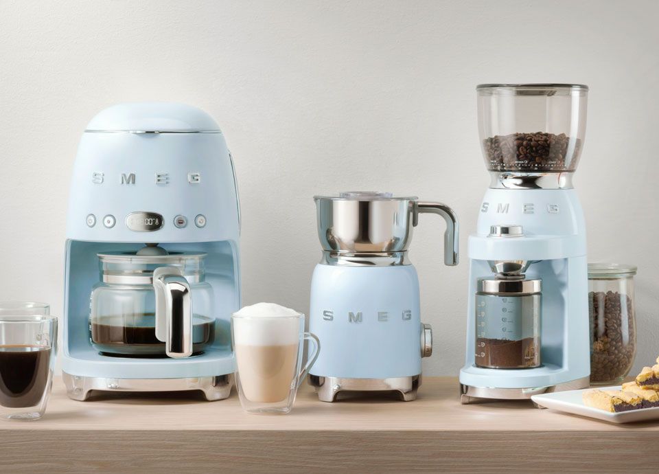 Coffee at the Push of a Button| Smeg Filter Coffee Machine | Smeg South ...