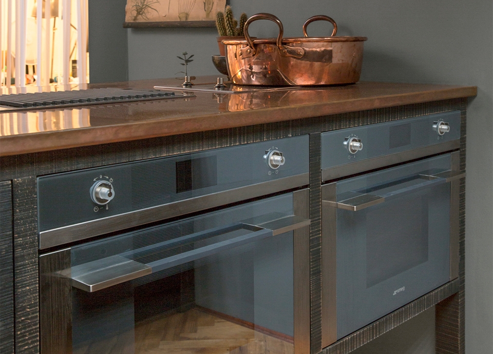 Smeg & deVOL Handmade Kitchens