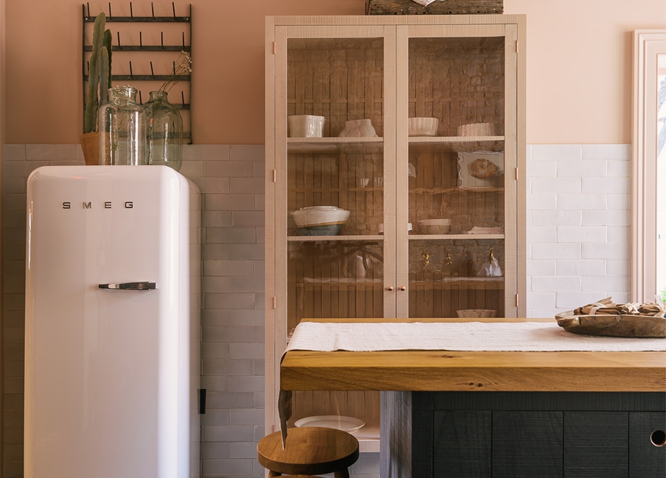 Smeg & deVOL Handmade Kitchens
