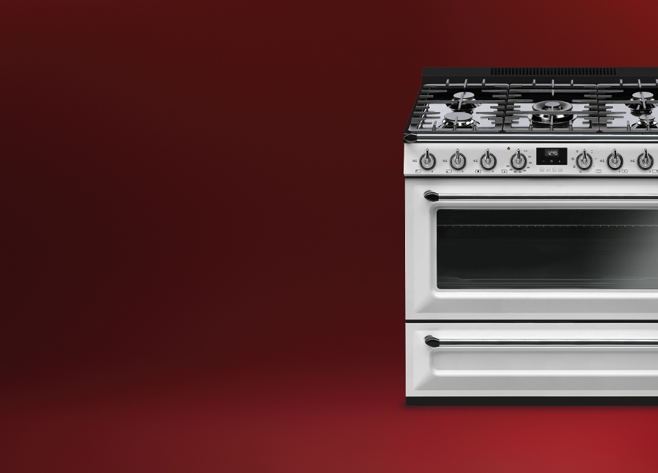Smeg Victoria Aesthetic - Range Cooker - Retro | Smeg Canada
