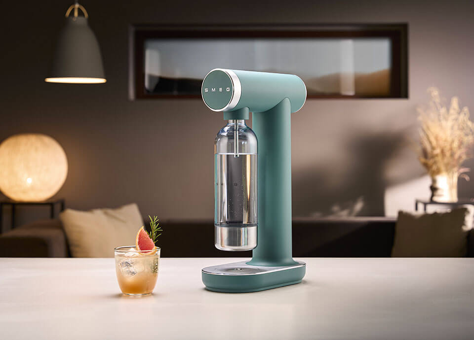 Smeg - Machine à eau gazeuse pour boissons maison | Smeg FR