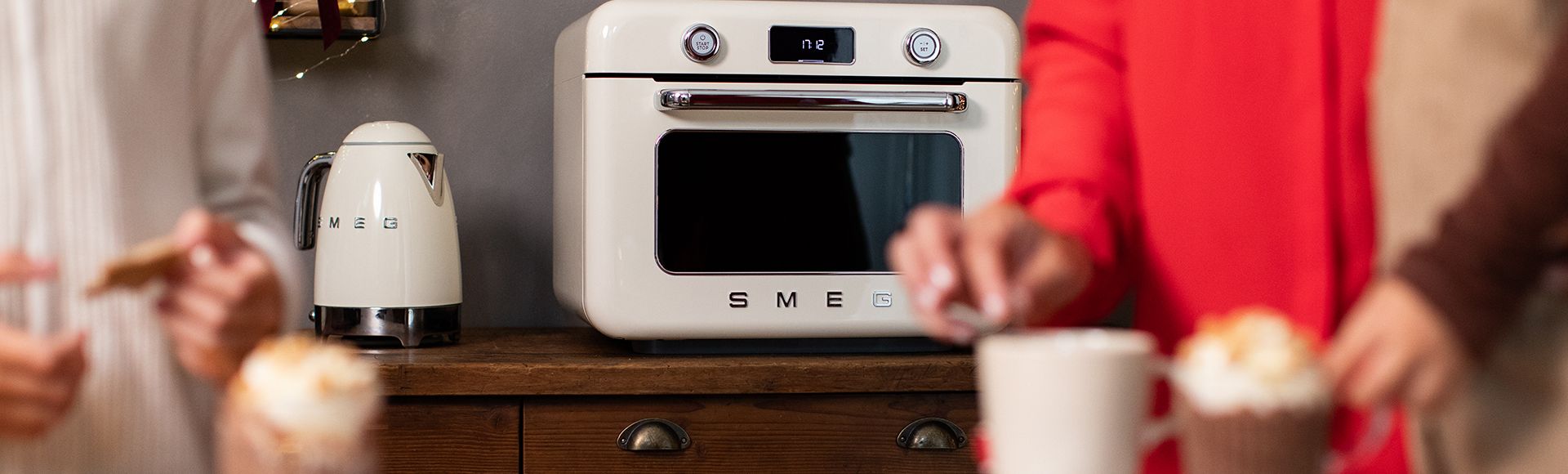 Новогодние моменты со Smeg | Путеводитель по подаркам