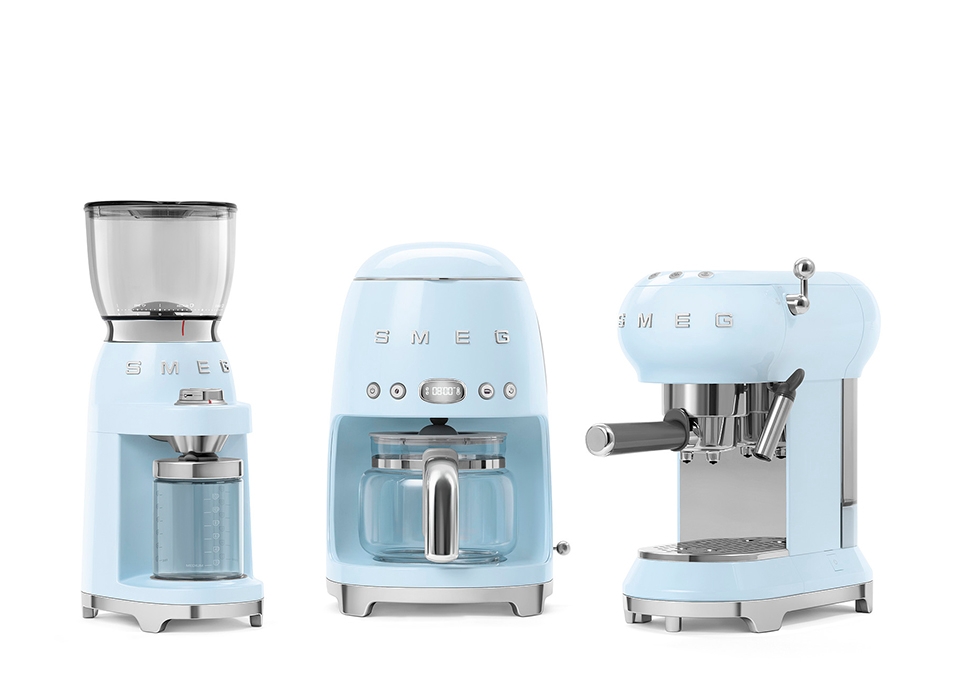 Smeg coffe set appliances for the ultimate at-home coffee experience ...