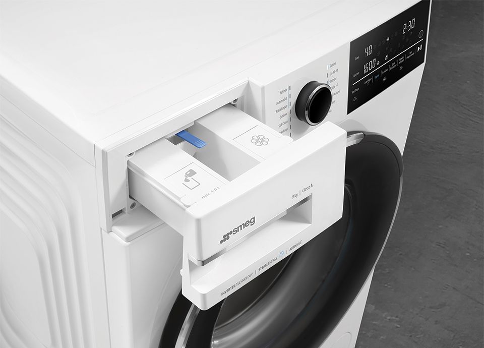 Free-standing washing machine WNP96SLAAIN Smeg