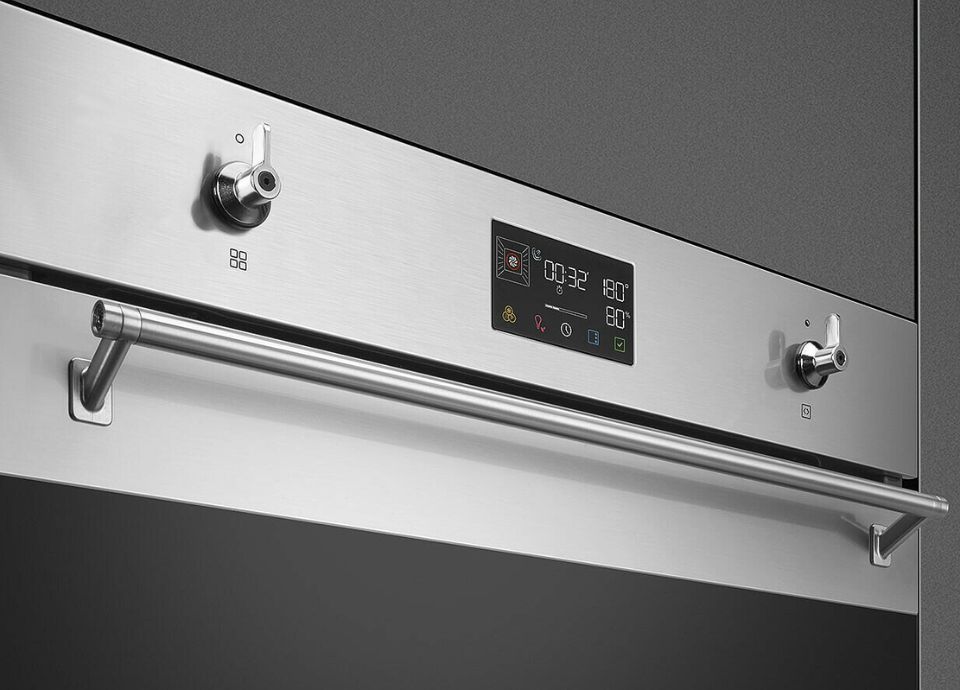 Smeg Oven EvoScreen display with knob control | Ovens | Smeg Australia