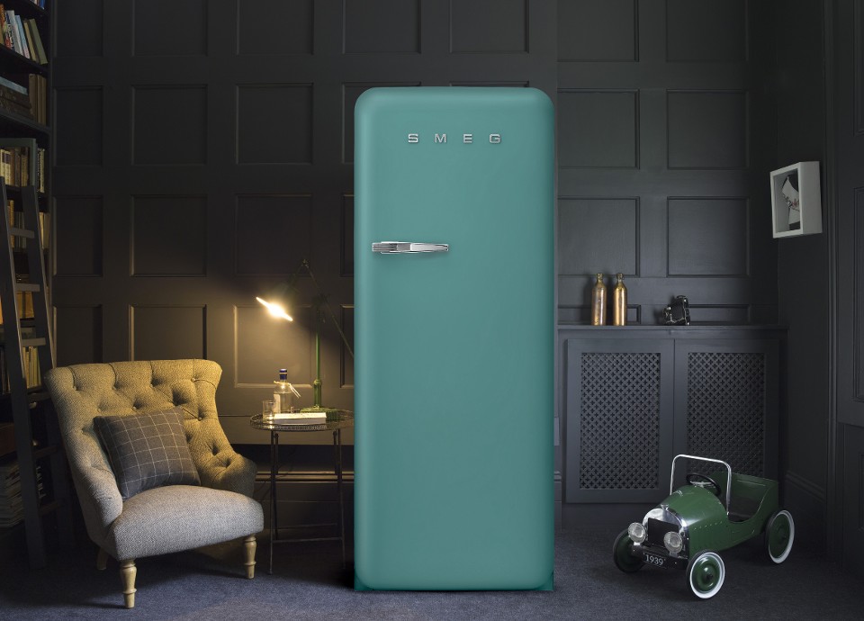 new soft touch fab28 in ruby red and taupe | Smeg Australia