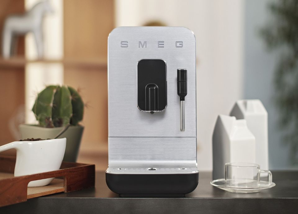 Smeg Coffee Machine – Bean To Cup | Smeg UK